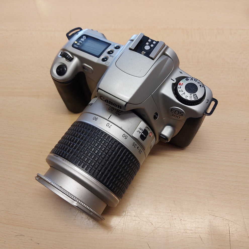 Canon EOS 300 + 28-90mm – Clock Tower Cameras